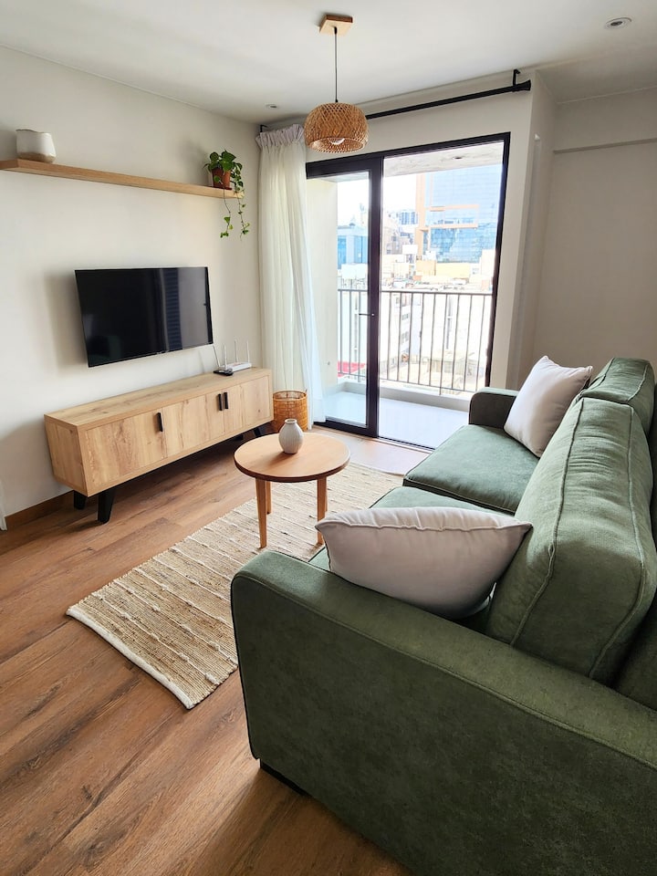 Central Apt In Miraflores | 4 Guests + Parking - Lima