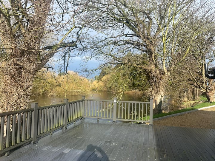 Charming Riverside Cottage On The River Liffey - Naas