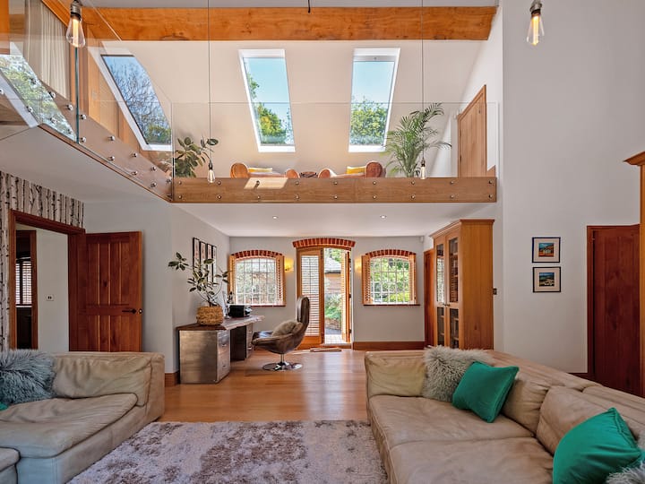 Osborne Plantation, Surrey Hills - Shere