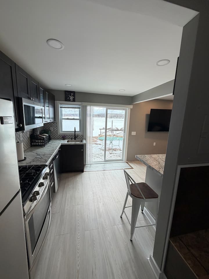 Yellow Door Cabin On Sakatah Bay - Sakatah Lake State Park, Waterville