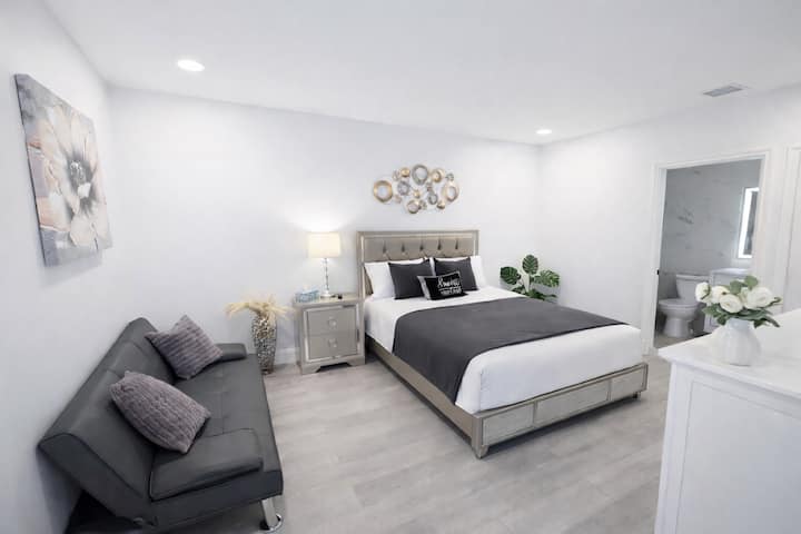 Small But Cozy Private Stay/weeki Wachee Springs - Spring Hill, FL