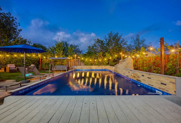 Resort-style 3br | Pool, Spa & Billiards - 레이크 엘진노어