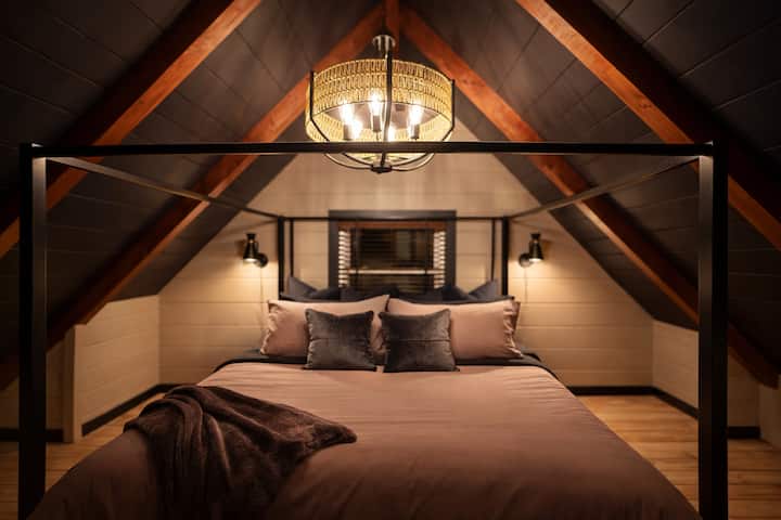 Hot Tub,king Bed,dogs W/pequawket Beach Access! - Conway, NH