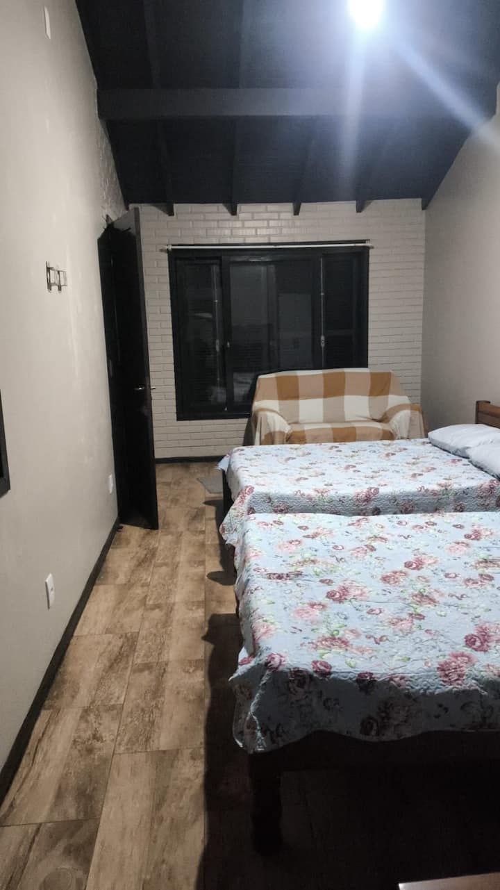 Apartamento Pé Na Areia / Praia Da Cal - Torres, Brazil