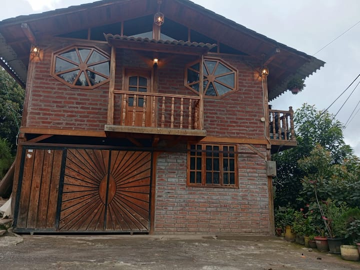 La Choza Para 7 -San Miguel Cómoda - Equipada. - Bolivar