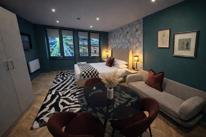 Deluxe Stylish City Apartment | Netflix | Parking! - Leeds
