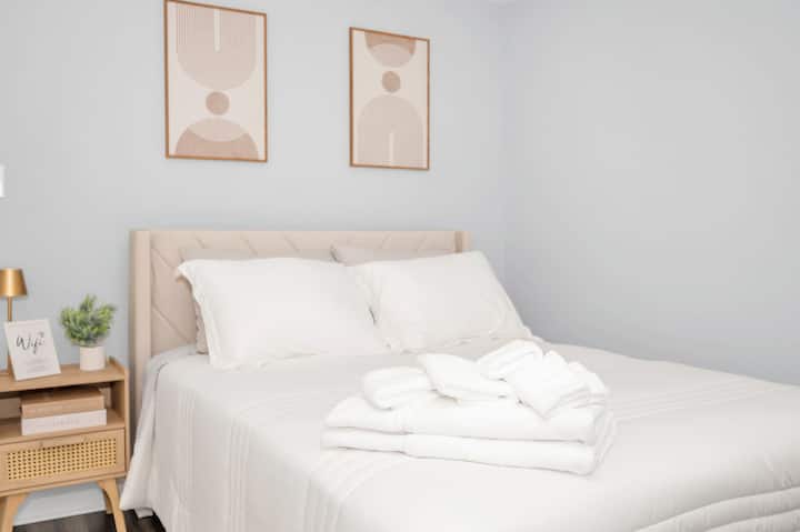 Luxury 3br Private Suite | 2 Bath | Minutes To Dc - Washington, D.C.