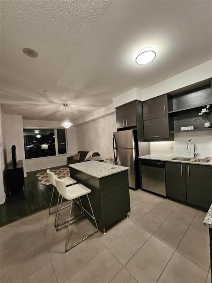 Entire One Bedroom Condo - Markham