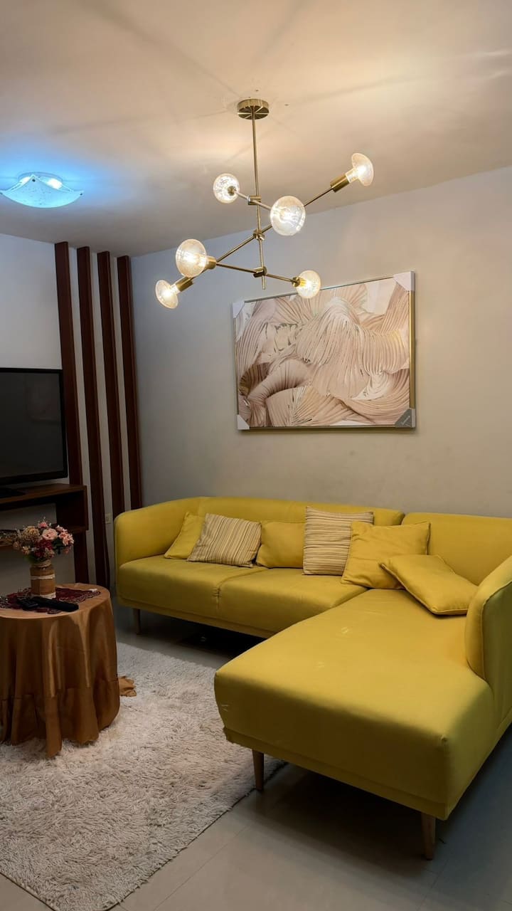 Departamento Amoblado Con Piscina - Zamora