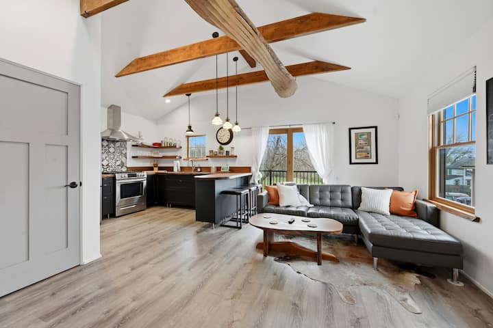 Cedar & Sky Retreat - West Chester, PA