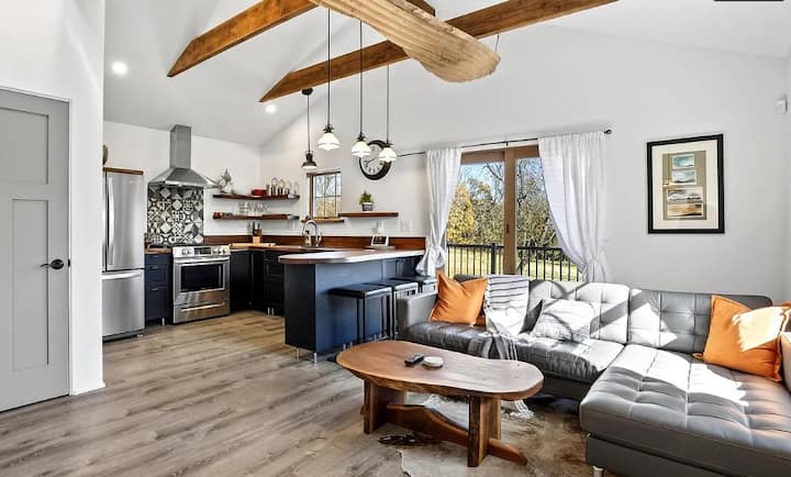 Cedar & Sky Retreat - West Chester, PA