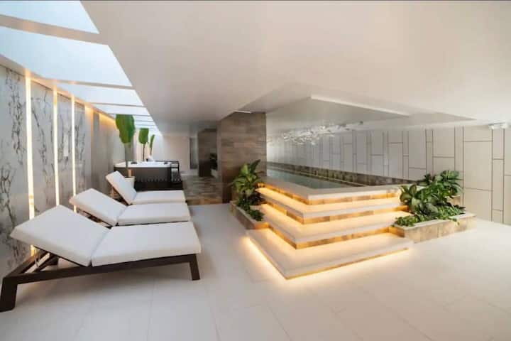 Luxury Suite, Piscina, Jacuzzi, Gym, Parqueadero - Quito