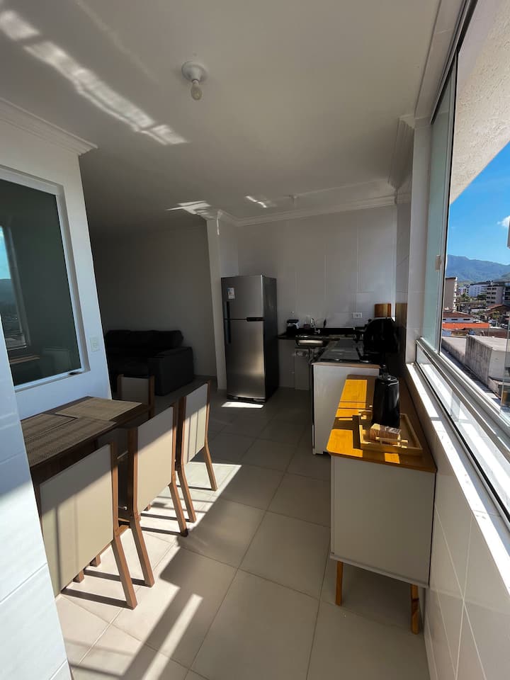 Apto/150m Do Centro/ar Cond./piscina/garagem - Ubatuba