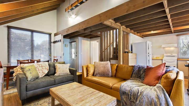 Paddys At Dinner Plain - Dinner Plain