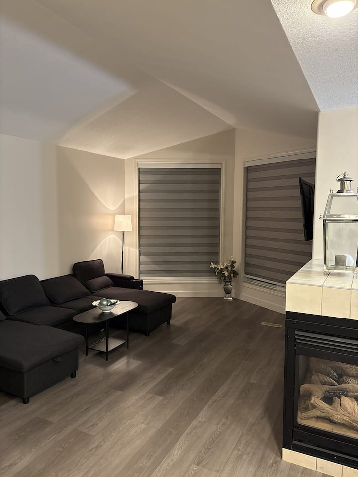 Evergreen Haven | Peaceful, Cozy Getaway - 리덕