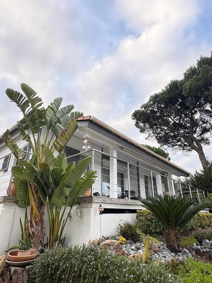 Maison Californienne Dans Le Golfe De Saint-tropez - Gassin
