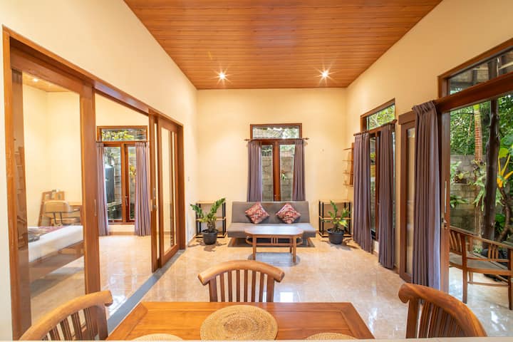 Cozzy Private House Near By Ubud Centre - Bali