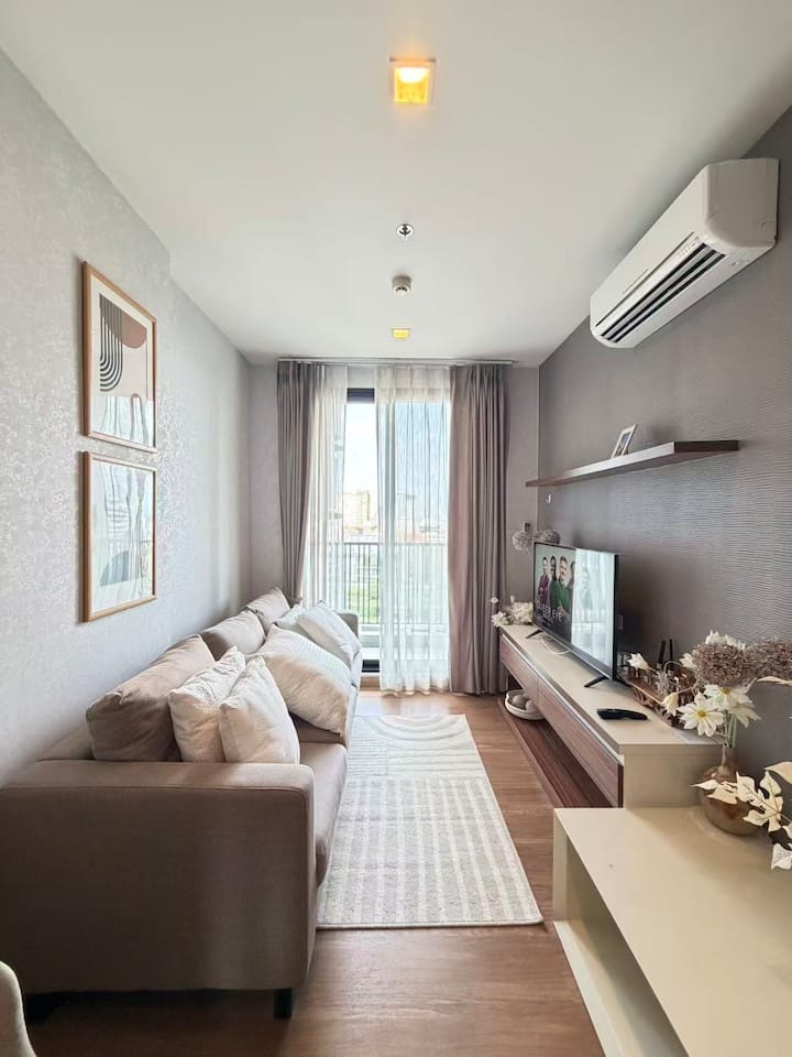 清迈市中心，香格里拉酒店旁豪华泳池公寓，步行可至长康路，塔佩门，古城，交通便利，周边按摩店，网红餐厅 - Chiang Mai