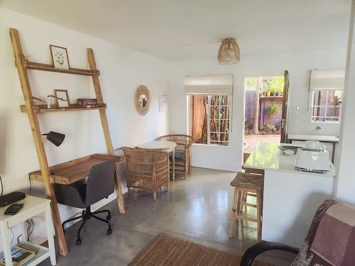 Cozy Private Garden Home In The Heart Of The City - Pretoria