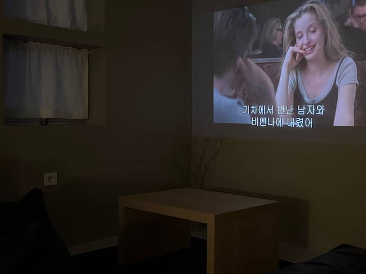 [오픈특가] 스레하 33호 | 빔프로젝터 | 평화광장 차량 5분 | 딥슬립침구 - Mokpo