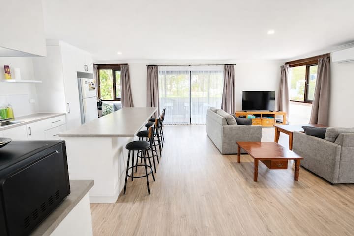 Come Stay At Old Jimmy's Place - Mandurah