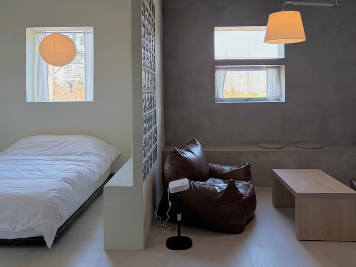 [오픈특가] 스레하 41호 | 빔프로젝터 | 평화광장 차량 5분 | 연박할인 | 딥슬립침구 - Mokpo-si