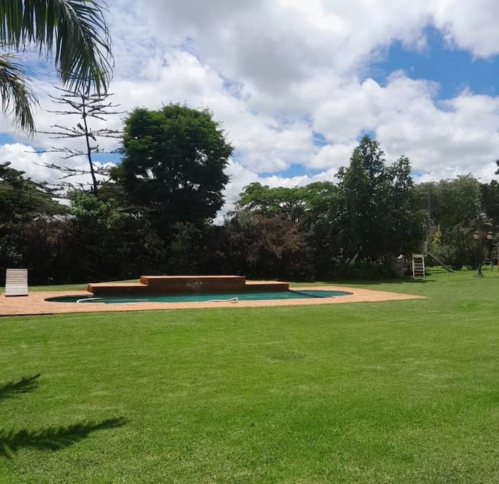 Self Contained, Spacious Apartment, Private Pool - Zimbabwe