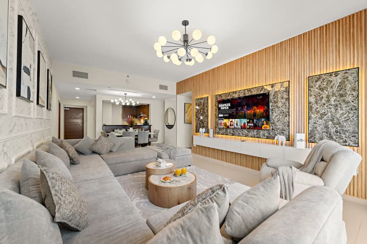 Desert Key Luxe Hideout In Gate Tower | Pool & Gym - Abu Dhabi