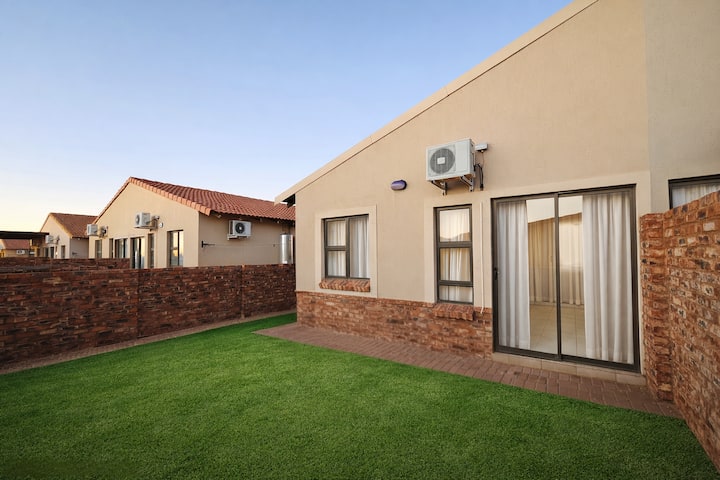 2 Bedroom Vacation Home - Kathu