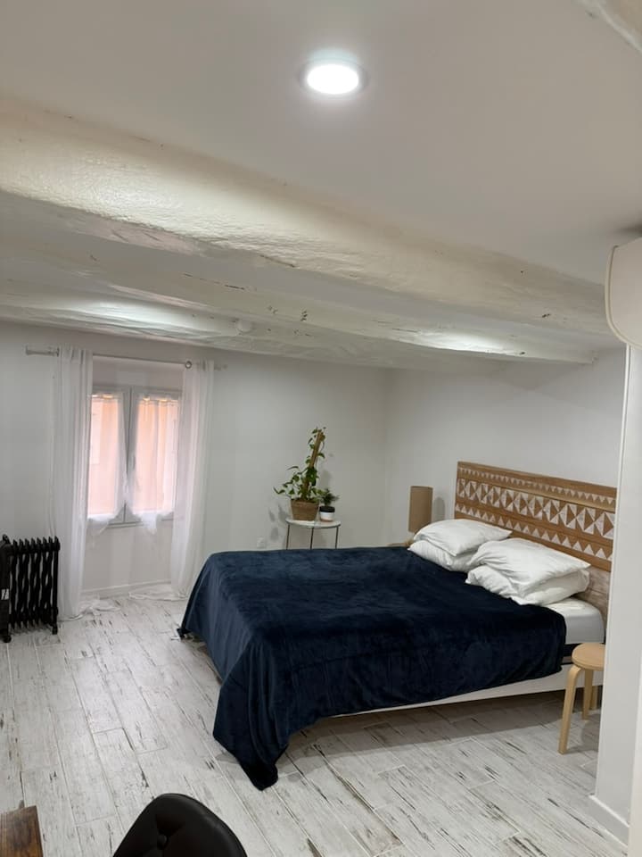 Lovely Independent Studio With Private Bathroom - La Verdiere