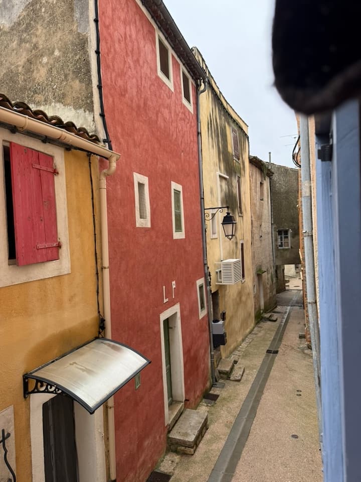 Provençal Studio With Private Entrance - Lac d'Esparron