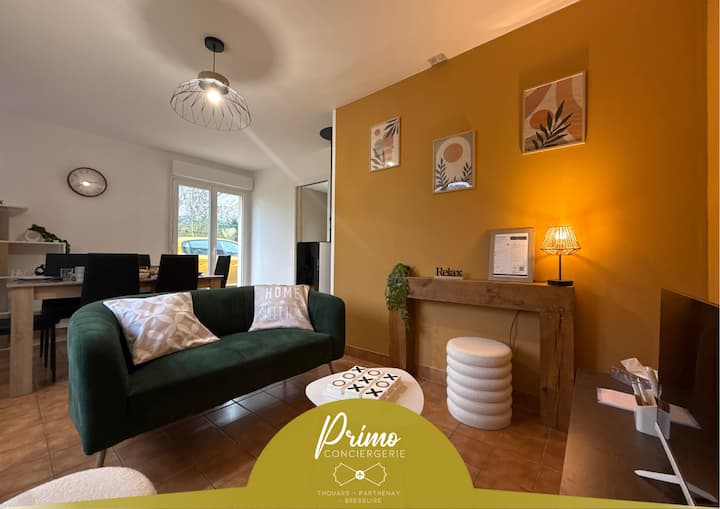 Le Pavillon Des Demoiselles Maison De Ville 6 Pers - Thouars