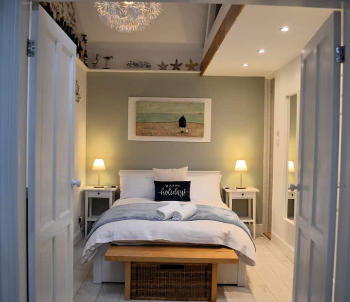 Seagull's Rest | Central Coastal Retreat - Exmouth