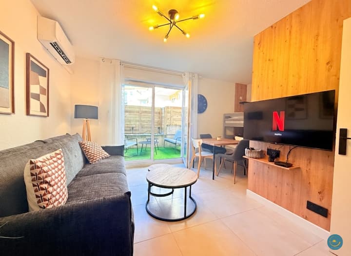 Le Cocon D’argent, Terrasse Et Piscine - Montpellier