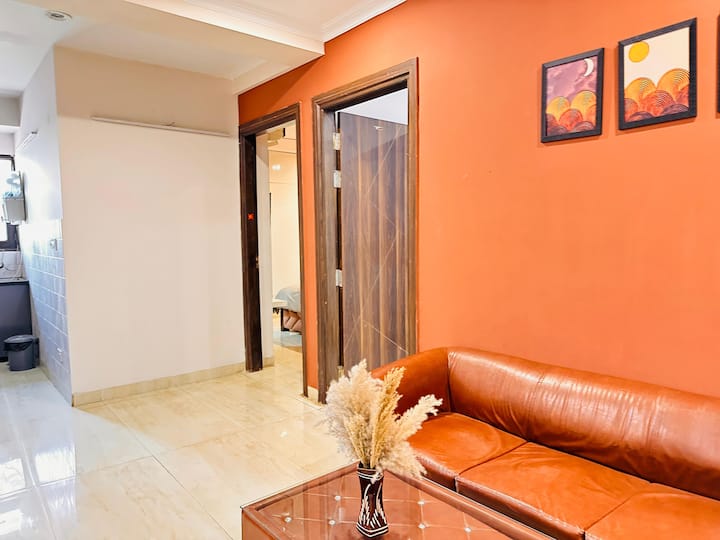 Spacious 2bhk Apartment Near Medanta - Gurgaon