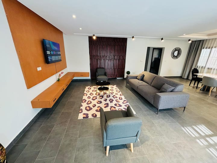 Villa Torino 1 - Moderne Oasis Bastos(2x2.5) - Jaunde