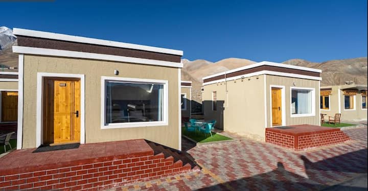 Grand Retreat/ Family Suite Room - Pangong