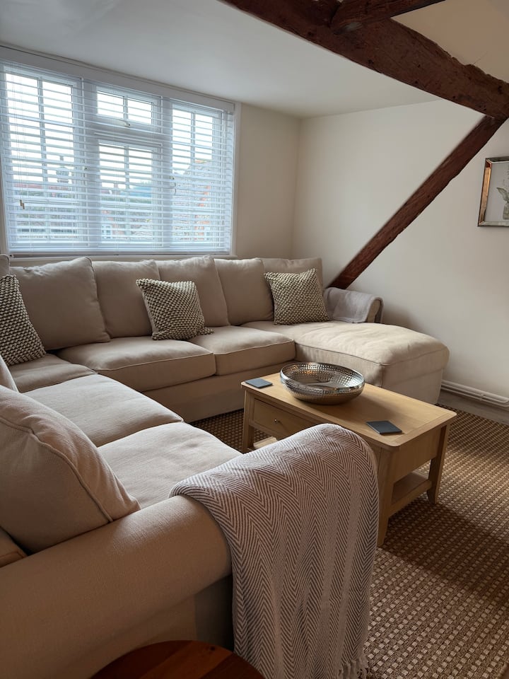 Stylish Apartment In Hambleden Village - Henley-on-Thames
