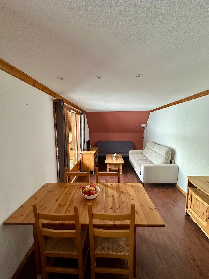 Vue Sur Le Puy Chambourguet & Piscine Chauffée. - Lac de Montcineyre