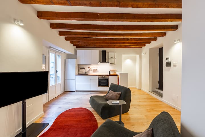 Stylish Cozy Studio Near Duomo & Central Station - Milan