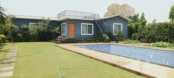 3bhk Farmhouse With Pool, Huge Lawn & Party Space - Faridabad