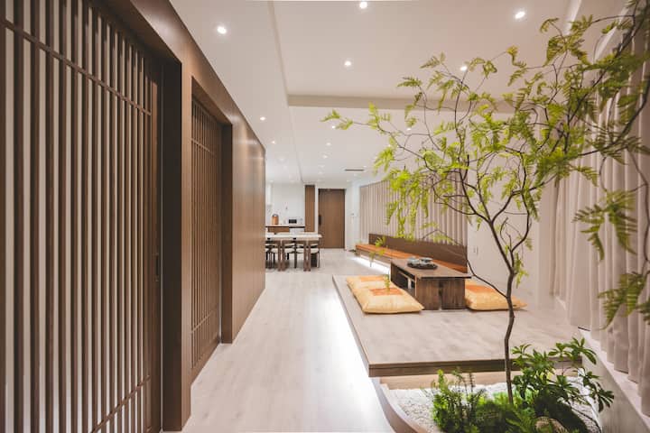 [연박 특혜 확인]서면역 도보 1분/완전 독채/가족여행특화/ 욕실2, 퀸침대3, 더블침대1 - Busan