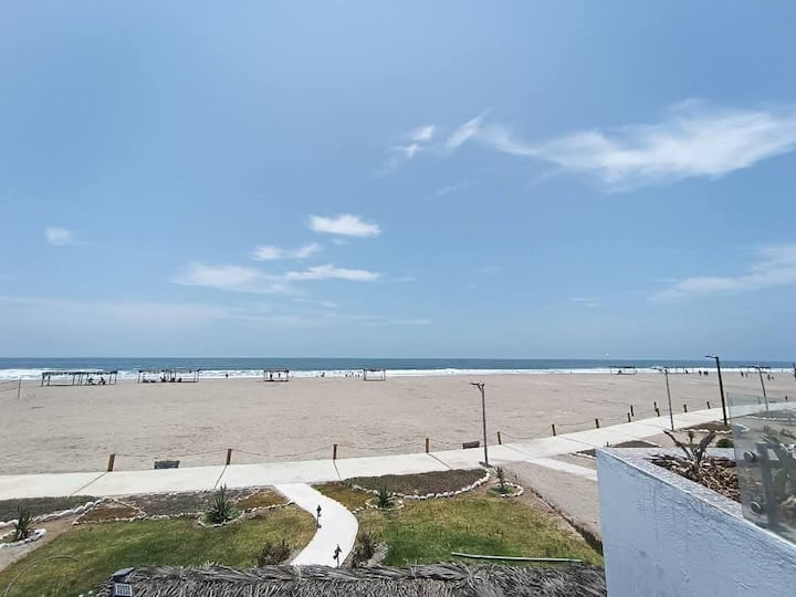 Casa De Playa En Primera Fila, 2 Piscina Privada. - San Vicente de Cañete