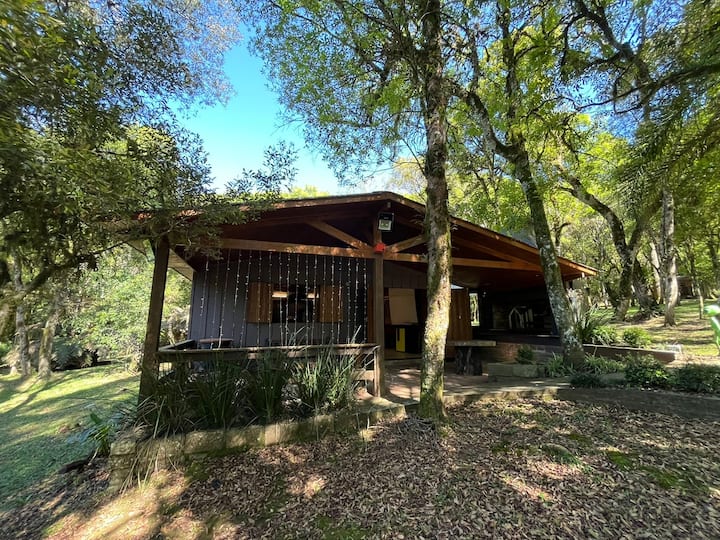 Galpão Amplo Com Espaço Ao Ar Livre - Farroupilha