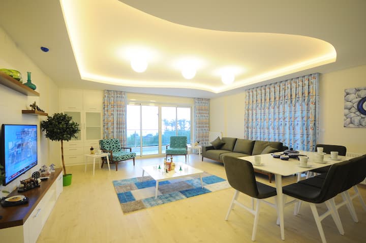 Alanya Damlataş’ta Denize Sıfır Lüks 3+1 - Alanya