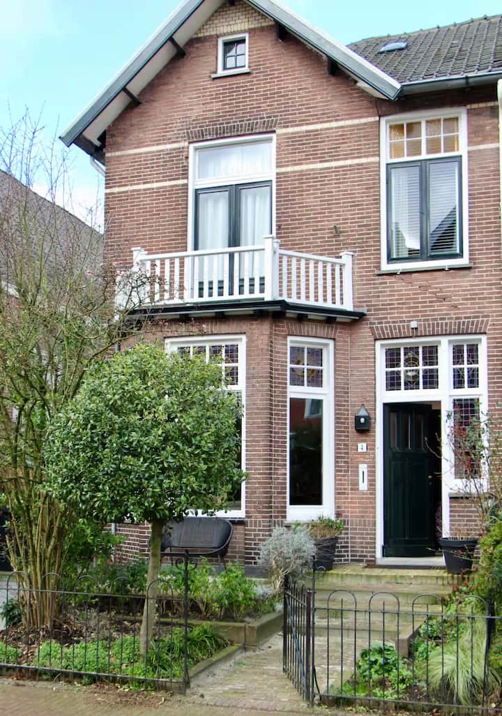 Family House In The Countryside Of Amsterdam. - Hilversum