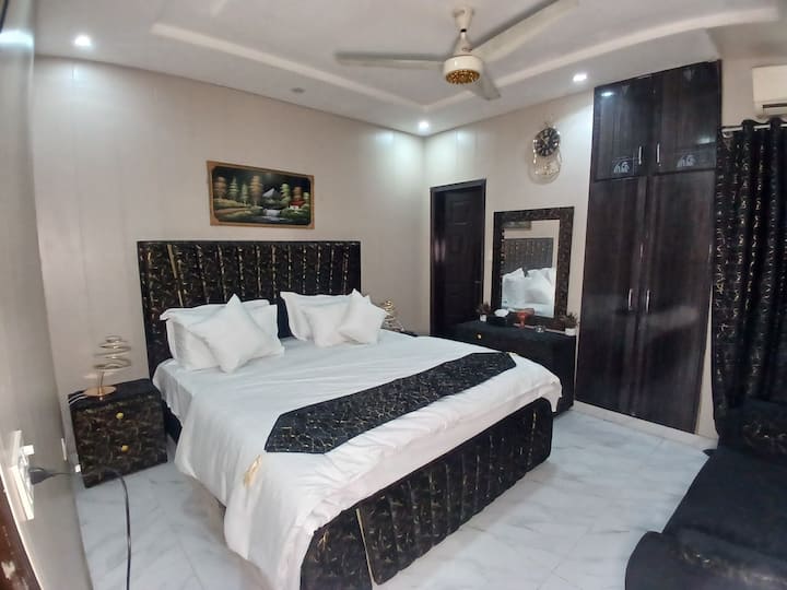 Vision Rooms & Suites
Johar Town - Lahore