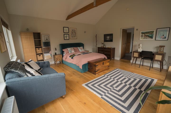 Stylish Annex With Swimming Pool Access - Woodbridge