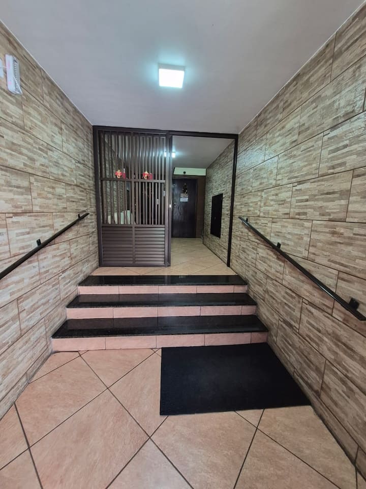 Conforto/praticidade! Ap 2 Qtos Centro-perto Tudo - Teresópolis