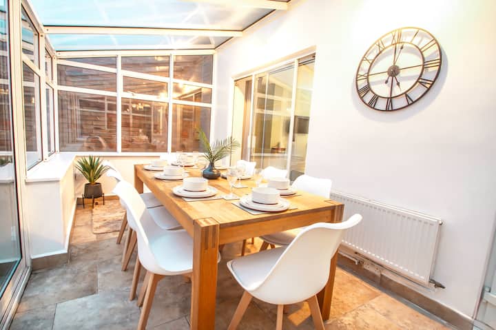 Oxfordshire Base 4 Bedroom With Parking - Oxford